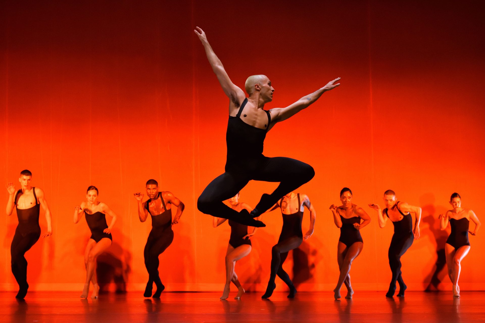 El Ballet BC de Vancouver este fin de semana en el arriaga | Radio Nervión
