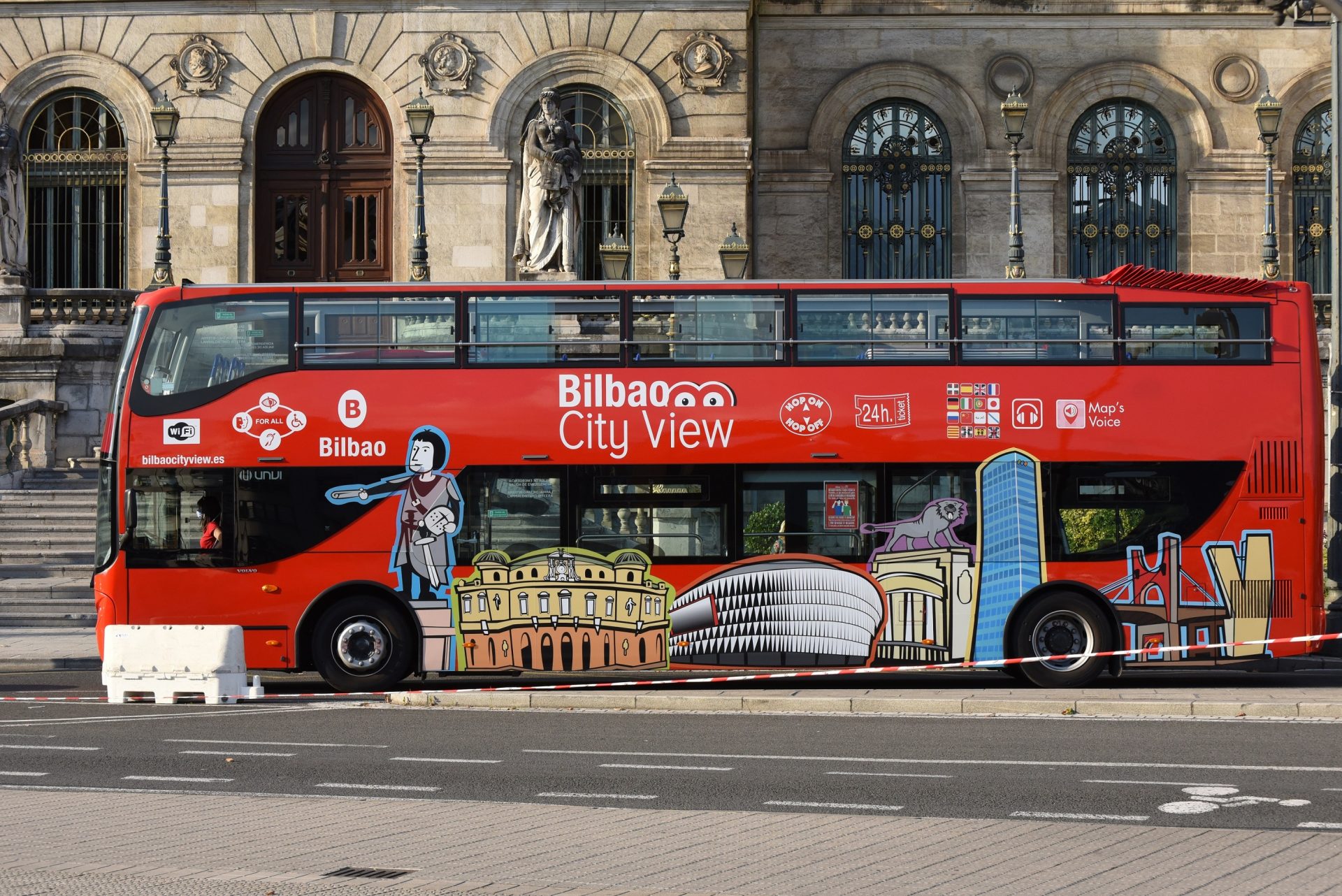 El bus turístico de Bilbao logra sus mejores datos en verano | Radio ...