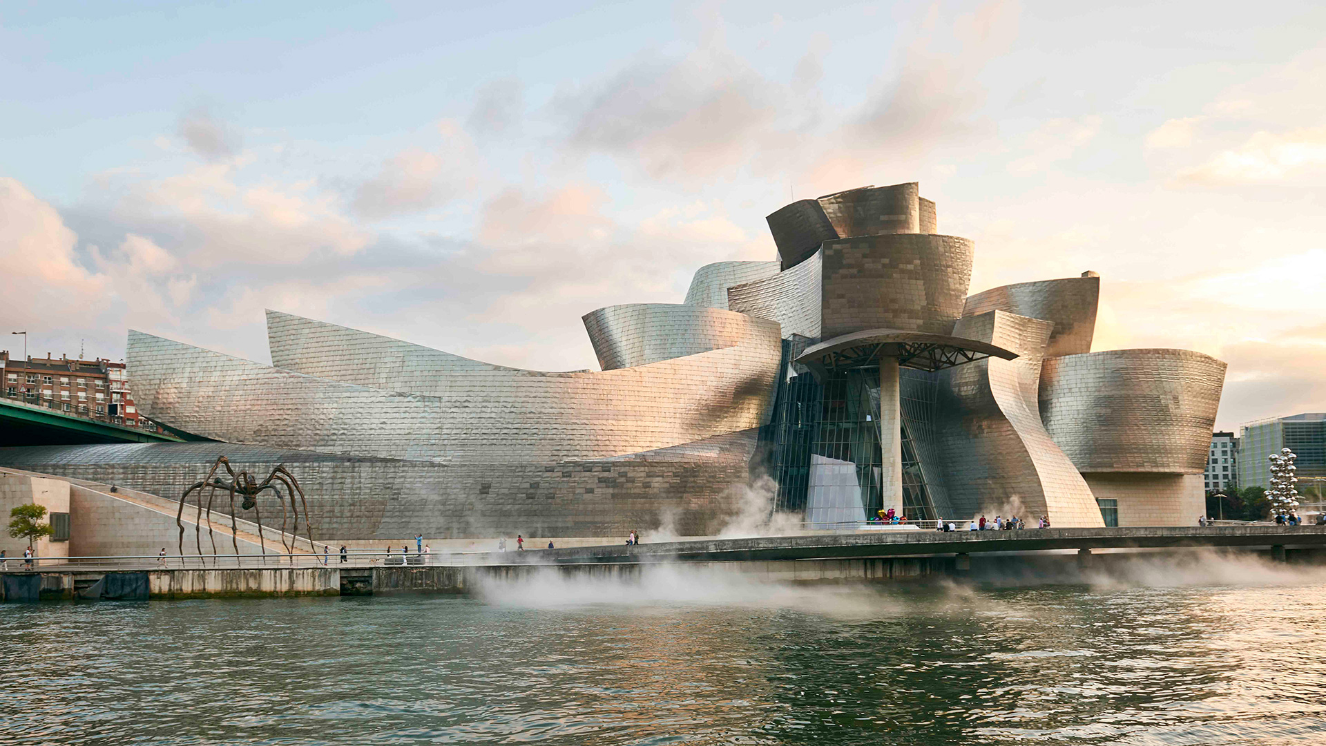 El nuevo horario del Museo Guggenheim Bilbao por Semana Santa | Radio ...