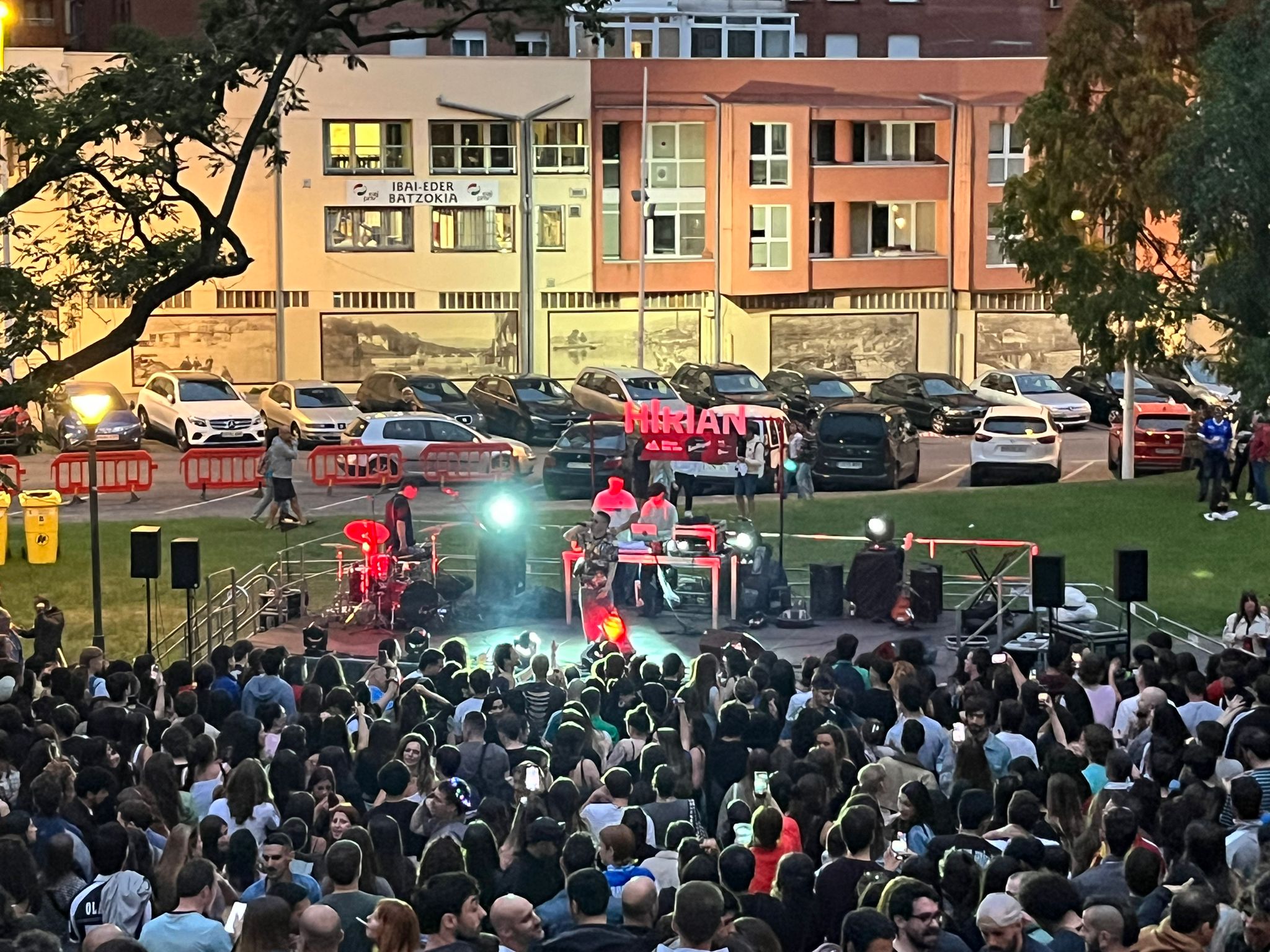 Hirian 2025: Bilbao BBK live calienta motores en Abusu- La Peña | Radio ...